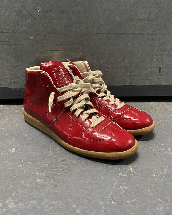 Maison Margiela MAISON MARGIELA RED PATENT LEATHER REPLICA MID SNEAKERS ...