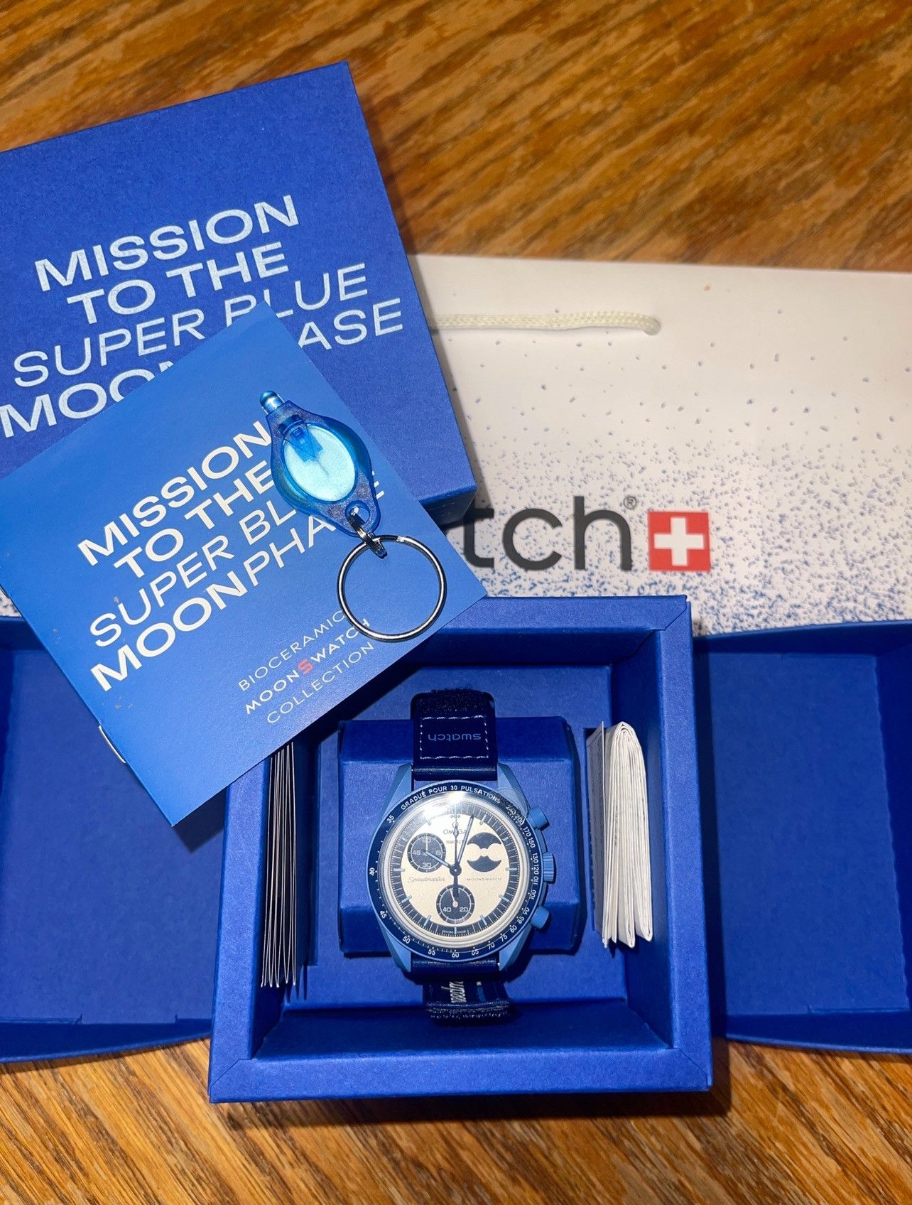 Swatch Mission to the Super Blue Moon phase | Grailed
