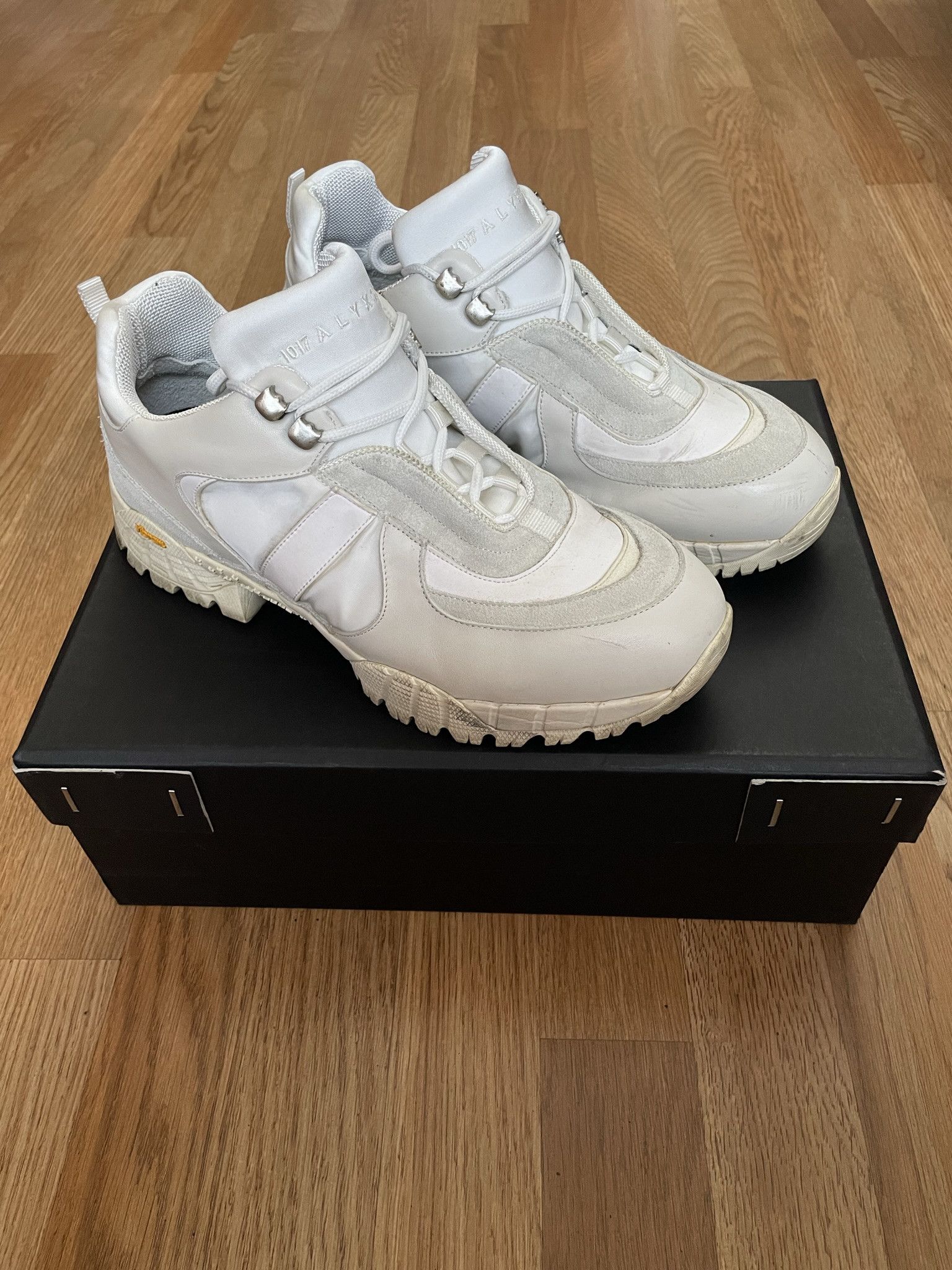 1017 ALYX 9SM × Alyx FW21 1017 ALYX 9SM Low Top Vibram Hiking Boots ...