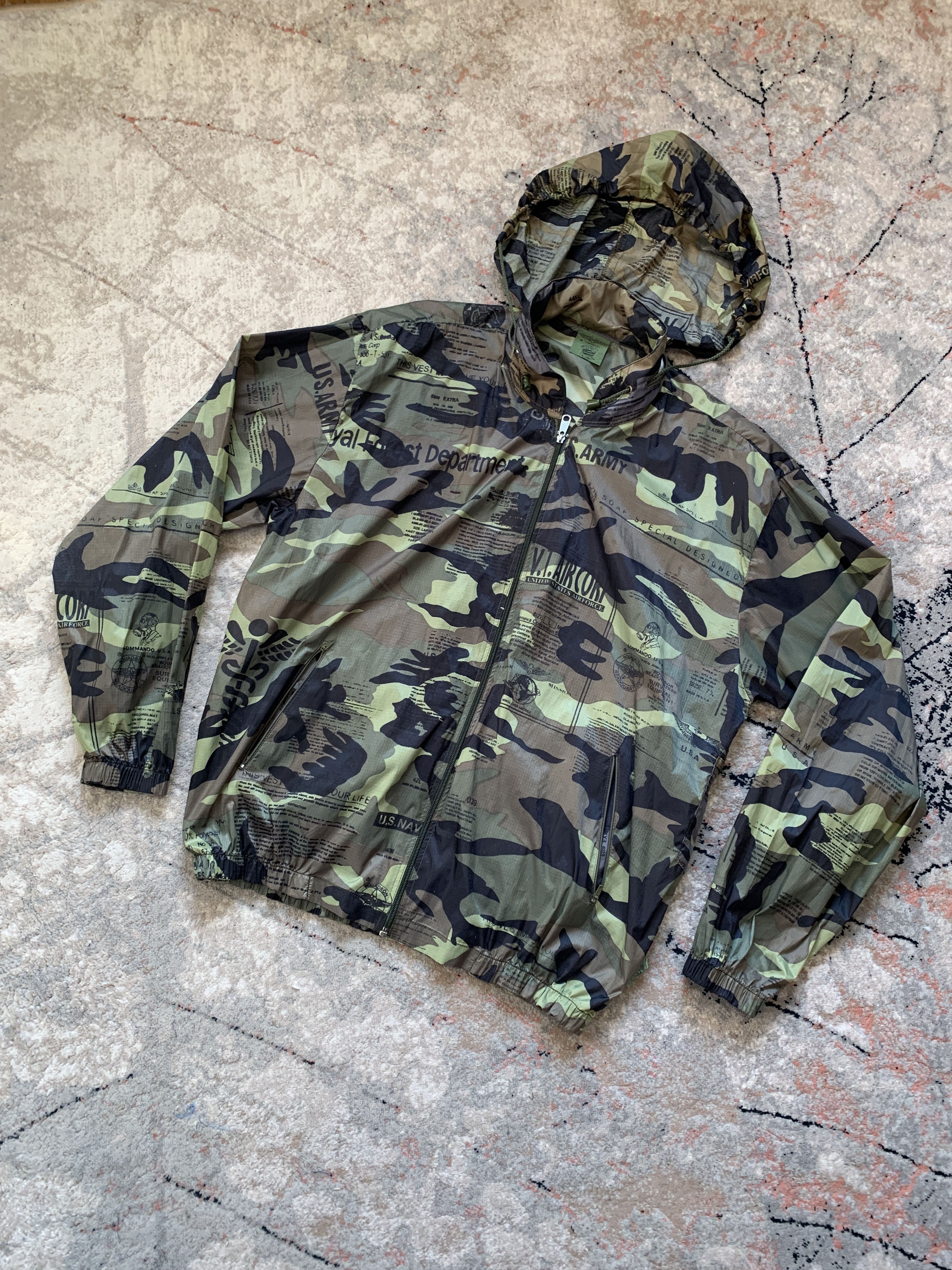 Made In Usa × Military × Vintage Commando Trooper Made In USA Light ...