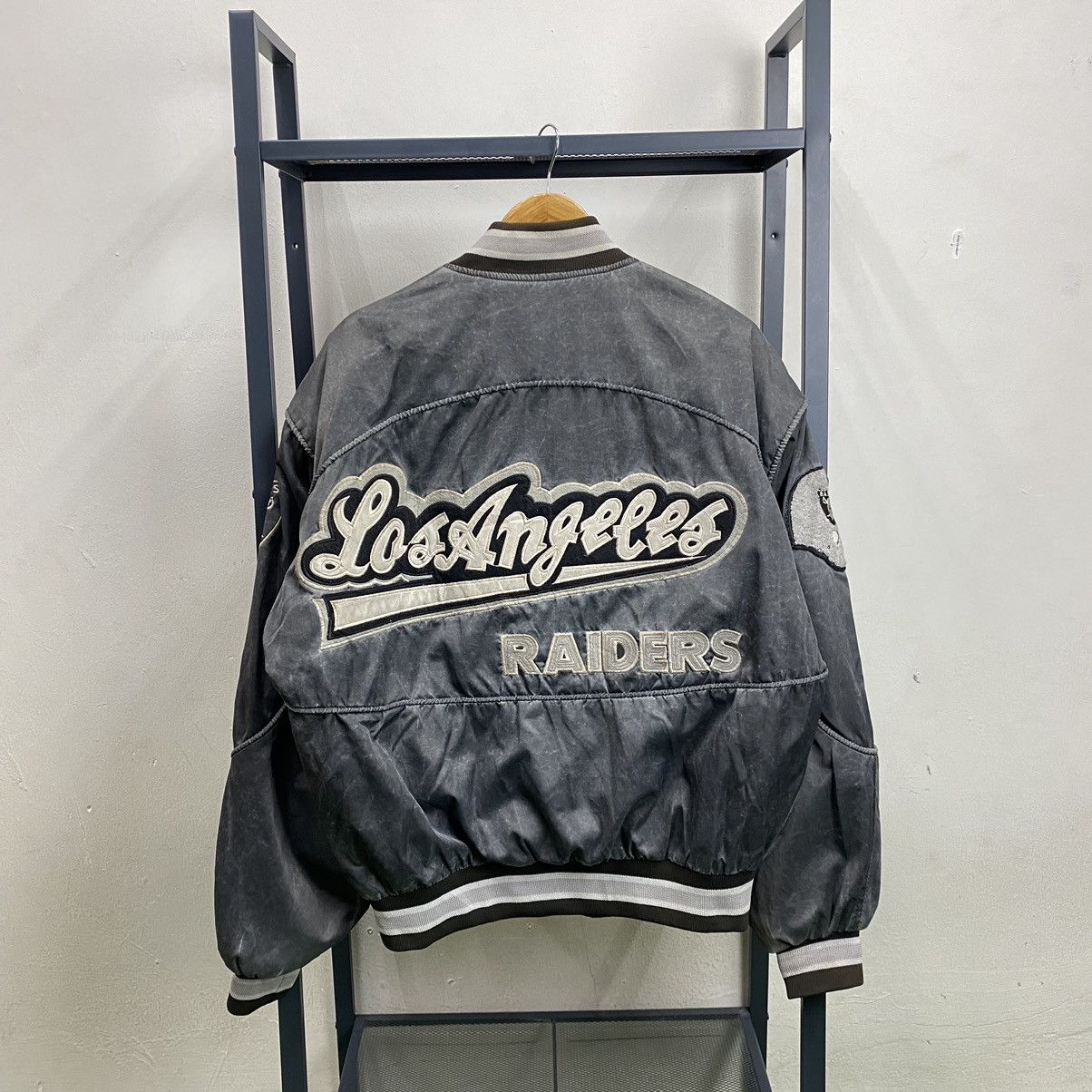 NFL × Oakland Raiders × Vintage Vintage 90’s Raiders Los Angeles NFL ...