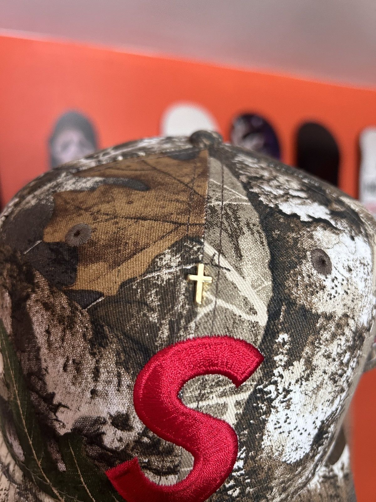 New Era × Supreme Supreme real tree cross s logo fitted | Grailed