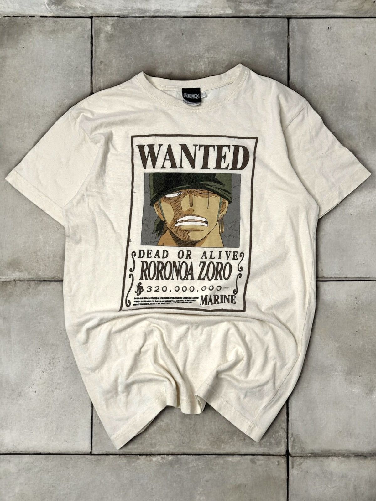 Japanese Brand Vintage One Piece Wanted Roronoa Zoro graphic anime tee ...