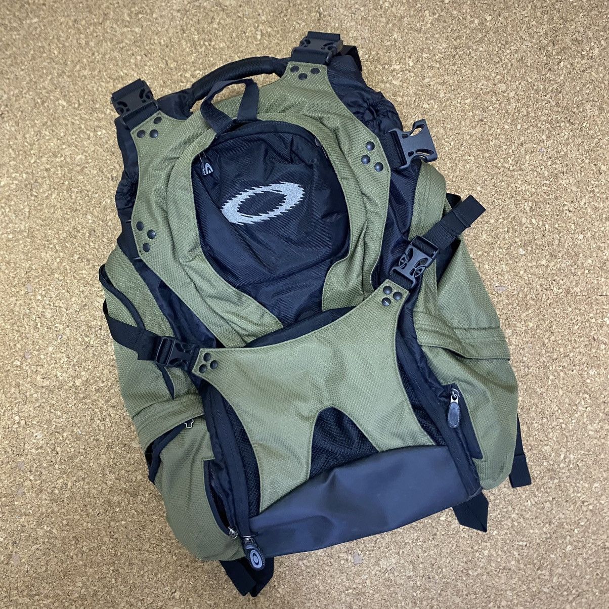 Oakley × Very Rare × Vintage Vintage Oakley Snow Pack Backpack 2003 ...