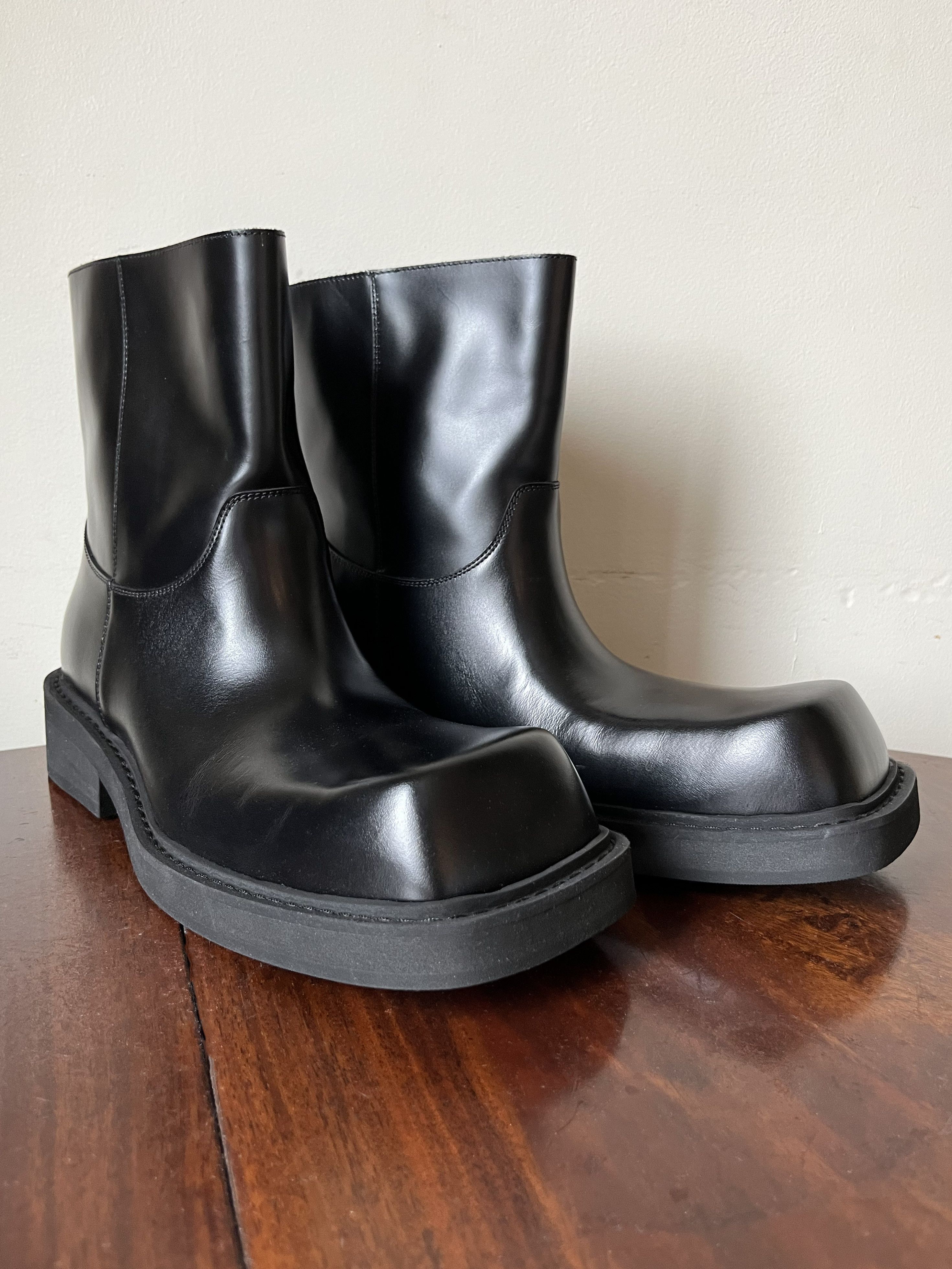 Balenciaga Balenciaga Inspector Leather boots | Grailed