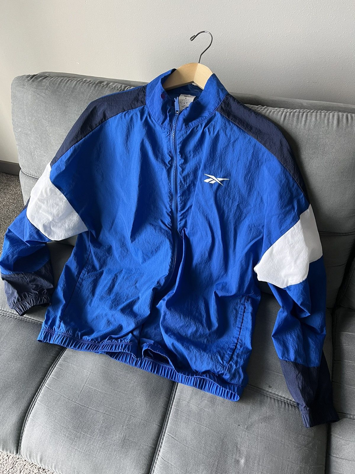 Reebok × Streetwear × Vintage Vintage early 2000s Reebok windbreaker ...