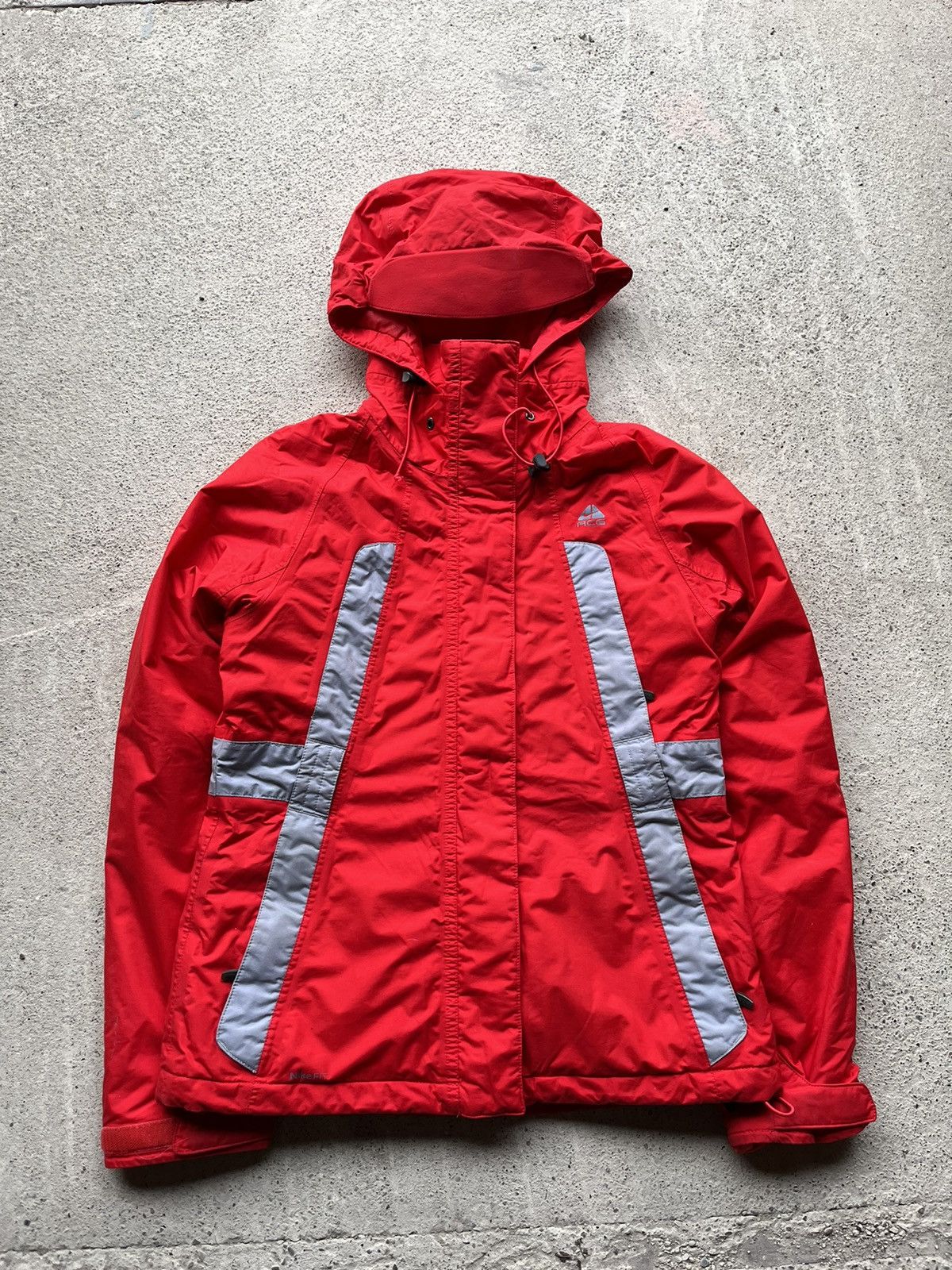 Nike × Nike ACG × Vintage Vintage Nike ACG Red Windbreaker Jacket | Grailed