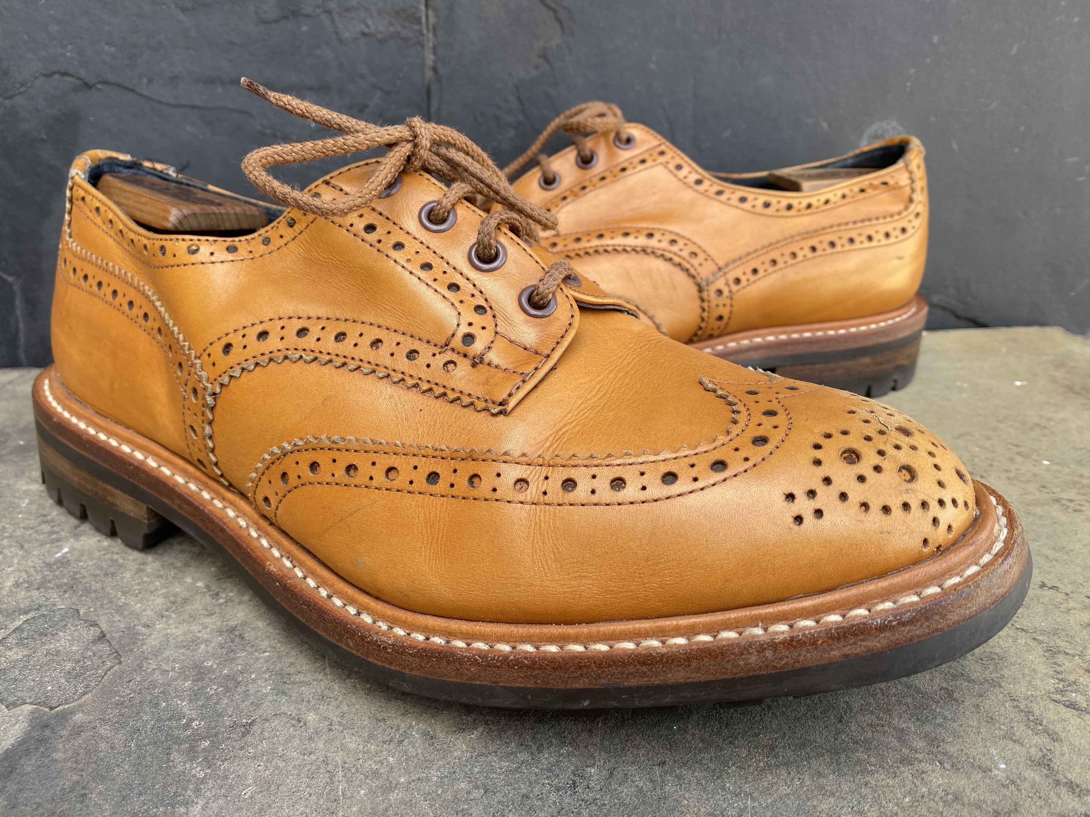 Tricker's Tricker's Tan Brown Leather Derby Brogue Commando | Grailed