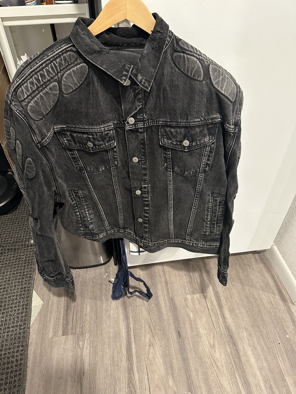 Gap × Kanye West Yeezy gap Balenciaga padded denim jacket washed grey ...