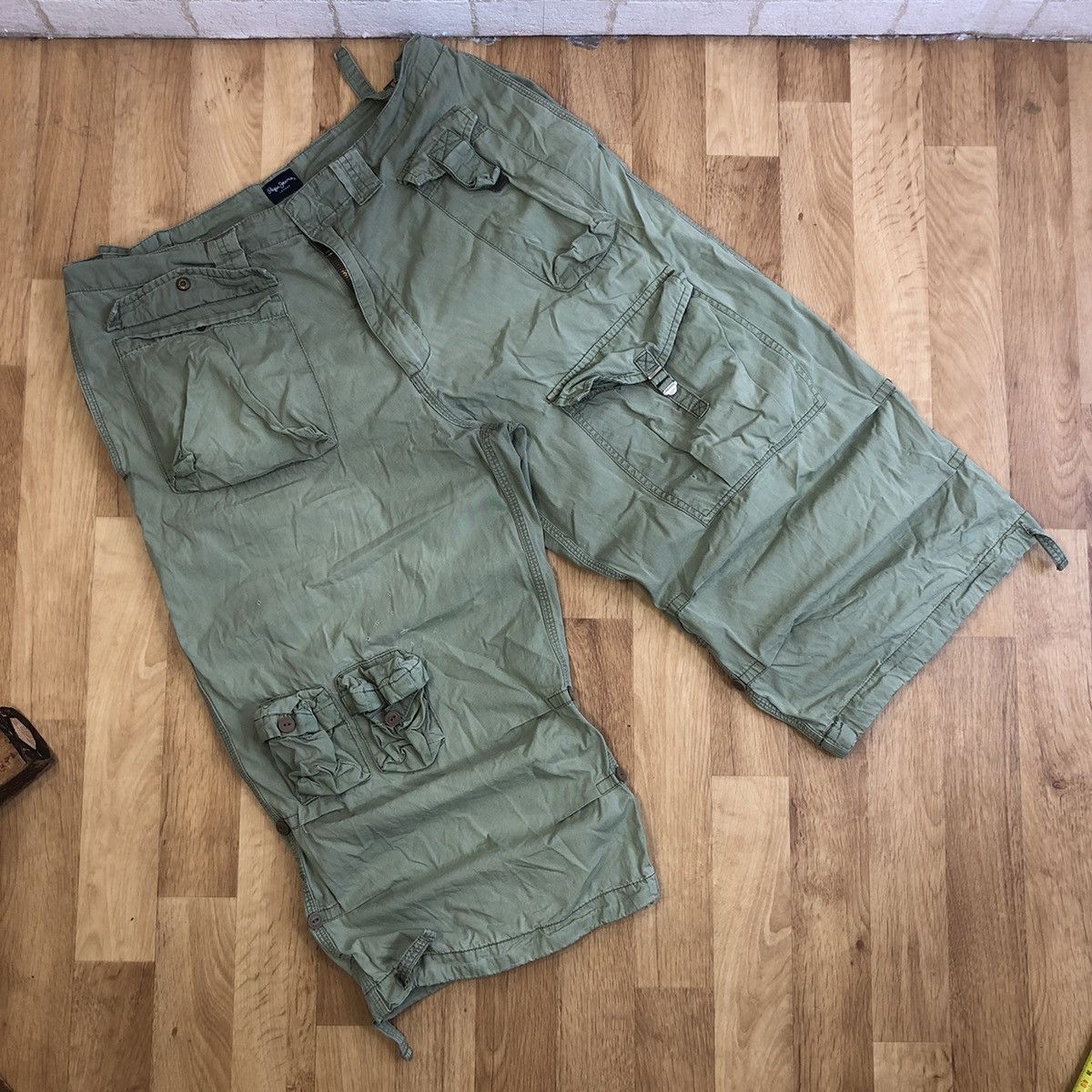 Vintage Cargo jorts shorts with multipocket and lines bondage flared ...