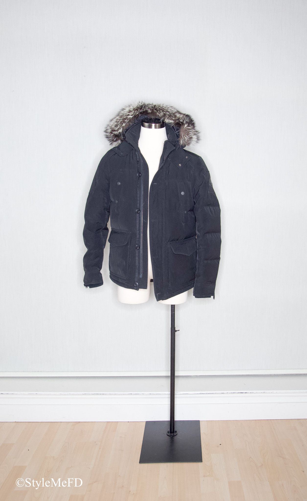 Moose Knuckles MOOSE KNUCKLES Black Parka with Detachable Hood | Grailed