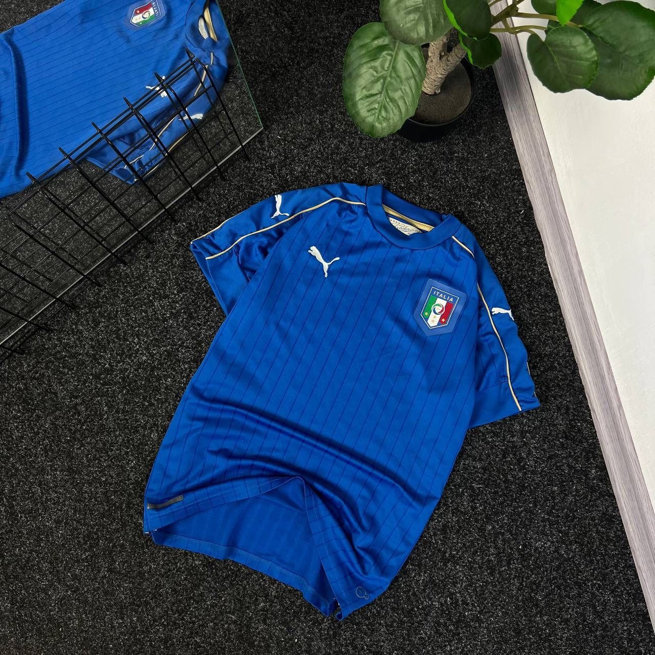 Italian Designers × Puma × Soccer Jersey T-shirt Puma Italia Forza ...