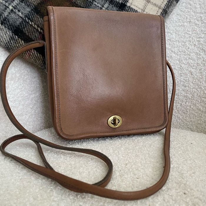 Coach Coach Vintage Companion Flap Cool Tan Brass Crossbody Purse Bag ...