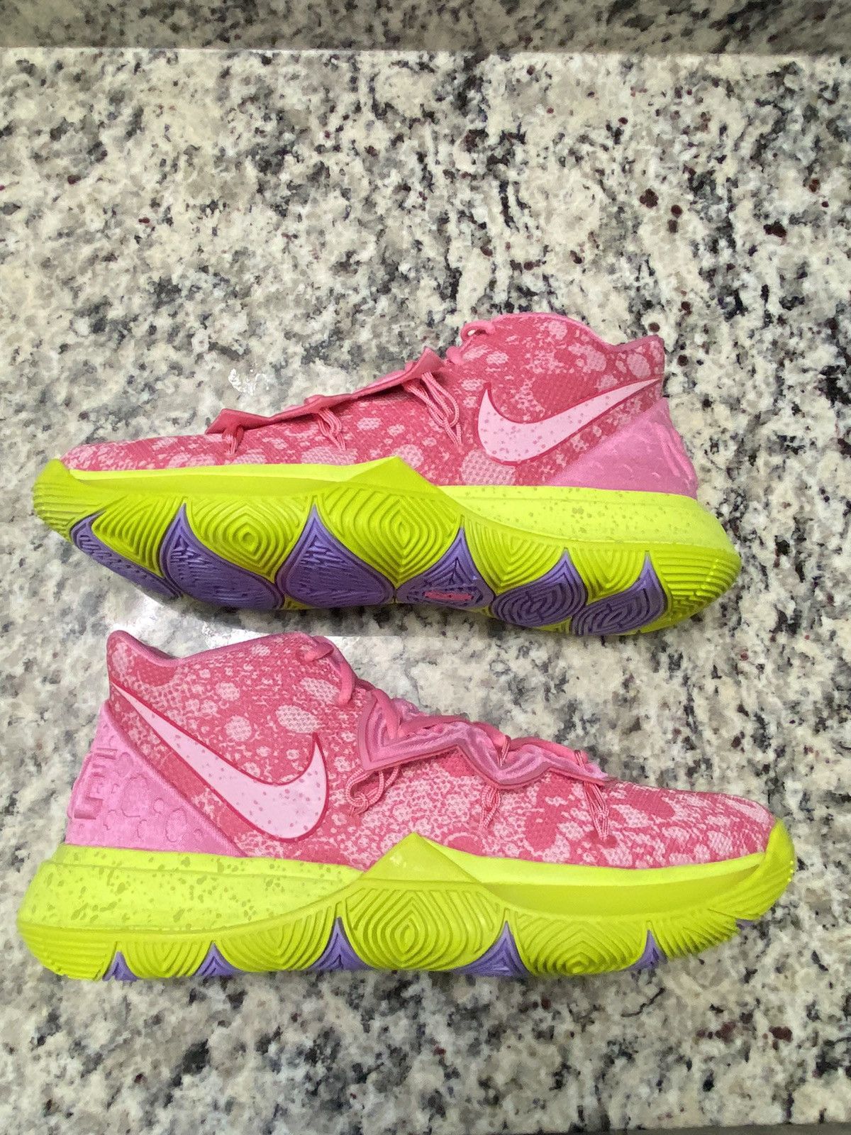 Nike Kyrie 5 Patrick Star | Grailed