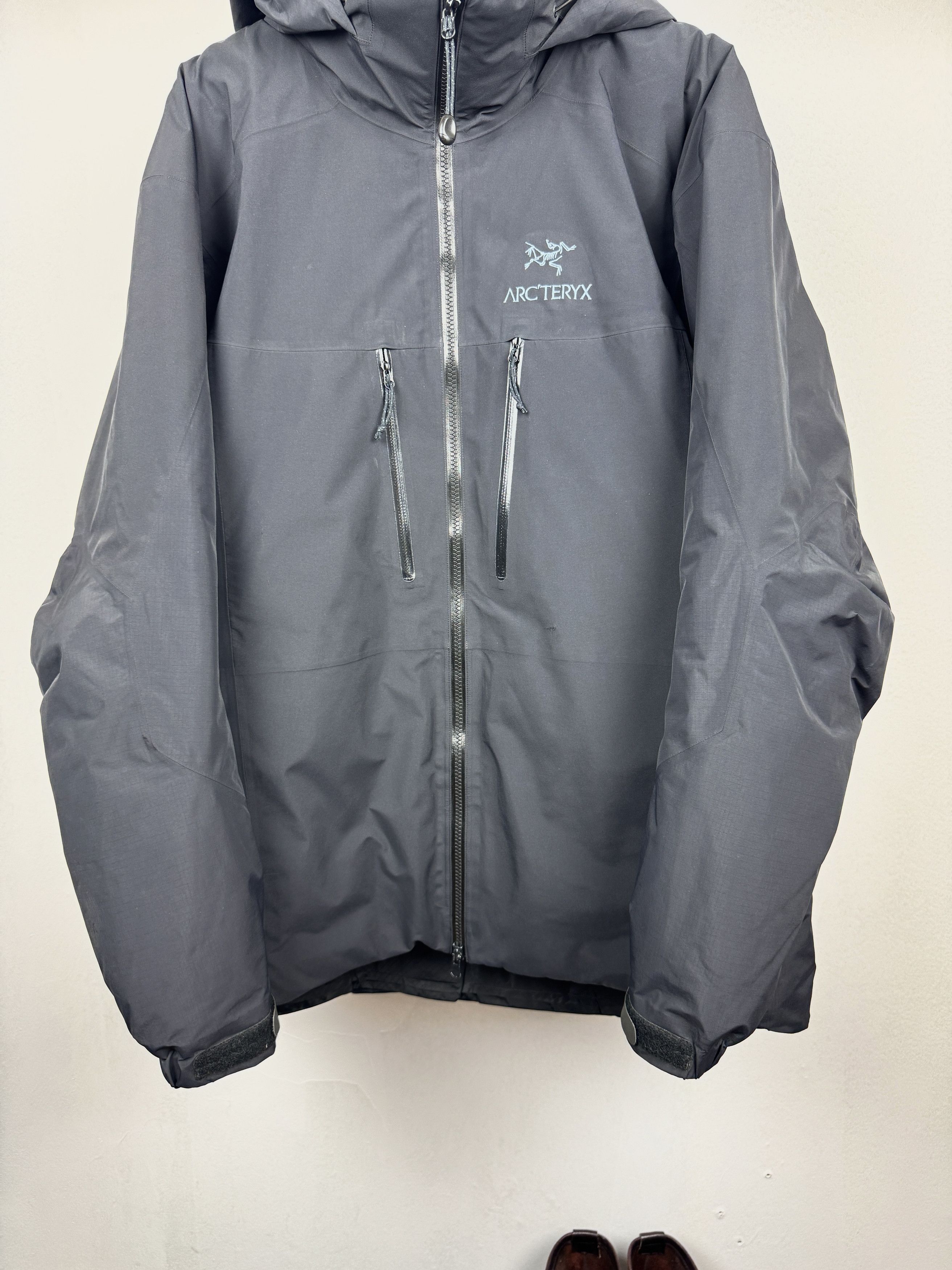 Arcteryx Fission SV Gore-Tex Insulated Jacket Arcteryx Fission SV Gore-Tex Insulated Jacket