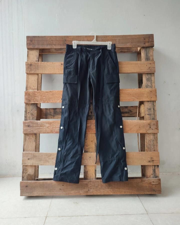 Fear of God Fear of God Sixth Collection Nylon Snap Cargo Pants Small ...
