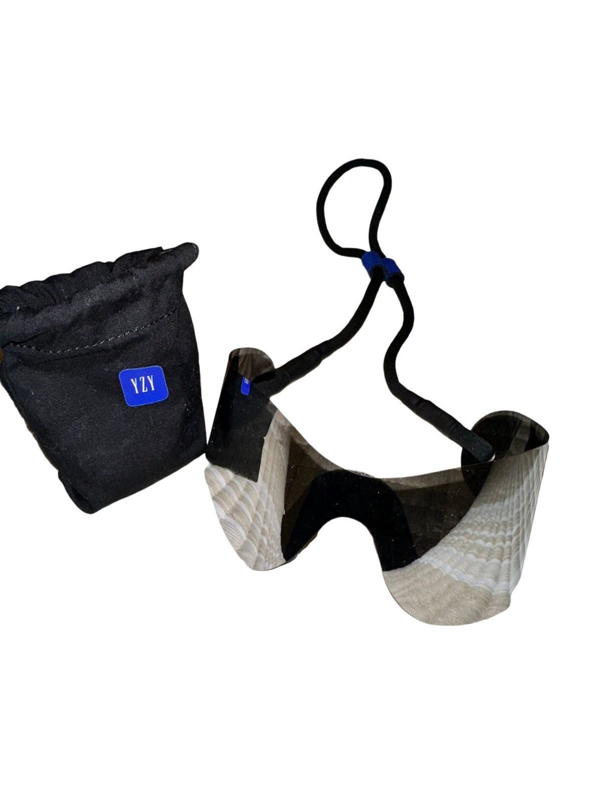 Kanye West × Yeezy YR 3022 YEEZY SHADES & SHDZ CARRYING POUCH YZY SHDZ ...