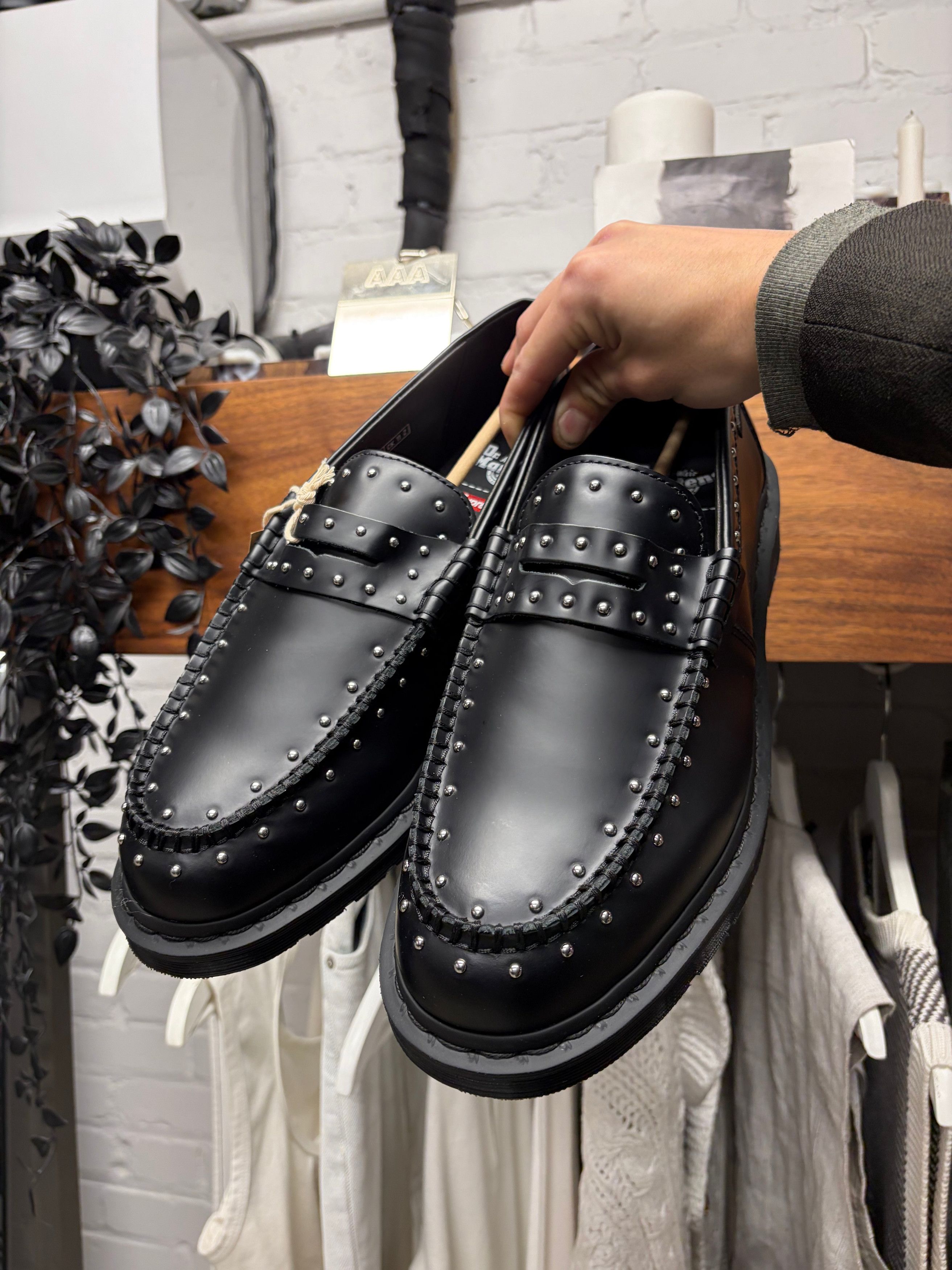 Supreme 2025 Supreme x Doc Martens ‘Penton’ Studded Black Leather ...
