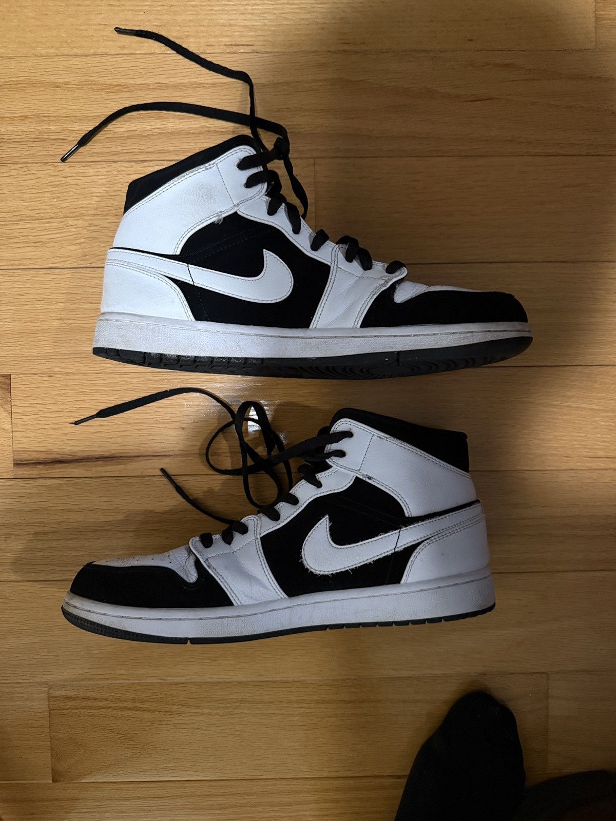 Jordan Brand × Nike × Streetwear Jordan 1 Mid “Reverse Panda” x ...