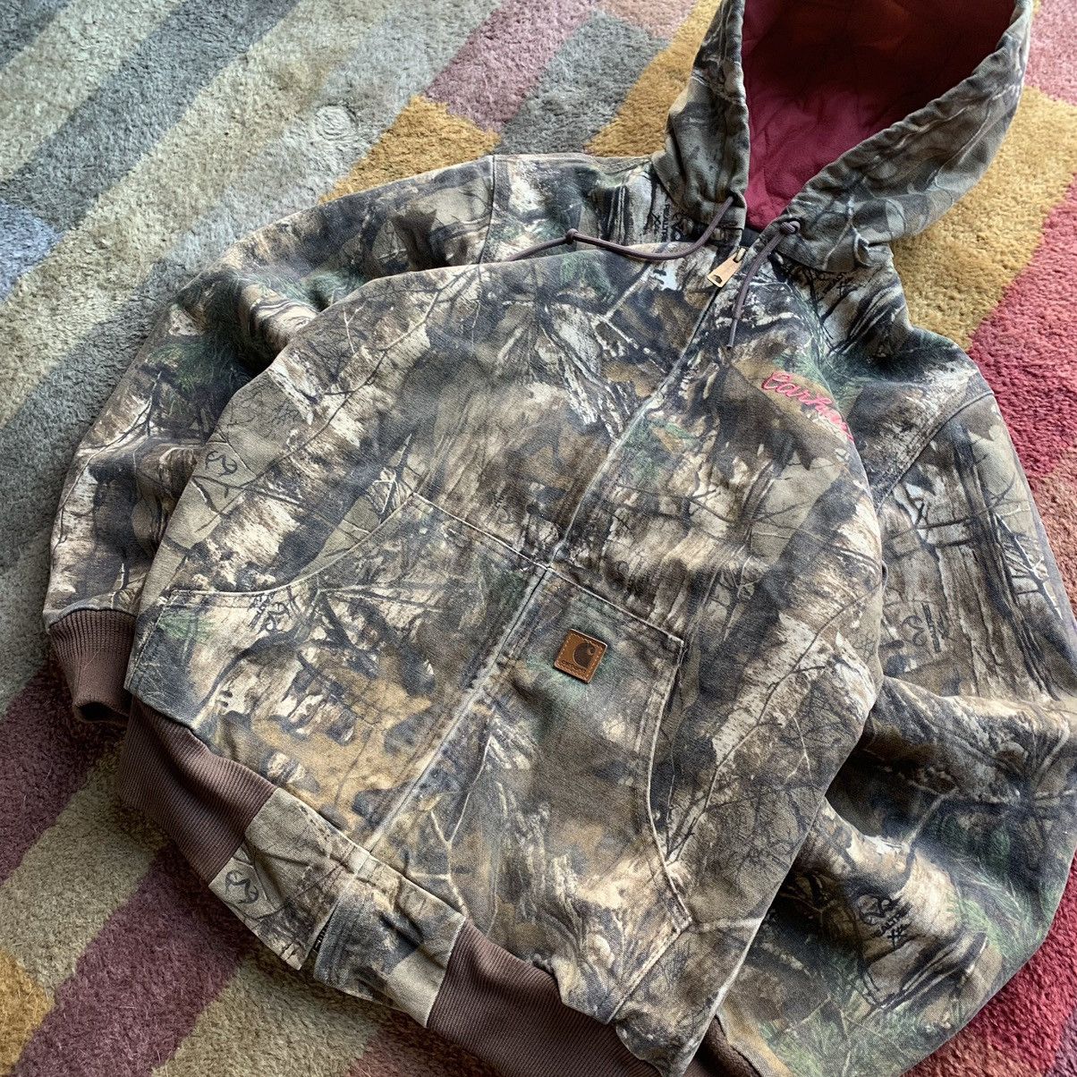 Vintage Vintage Carhartt Realtree Camo work wear hooded jacket | Grailed