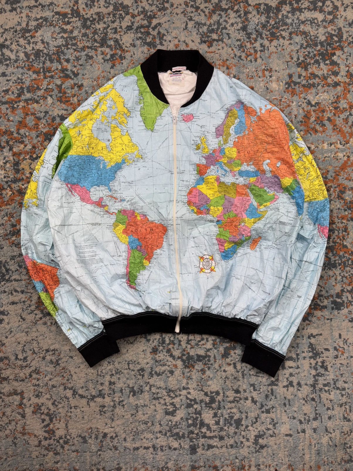 Avant Garde × Streetwear × Vintage Vintage 1990 World map all over ...