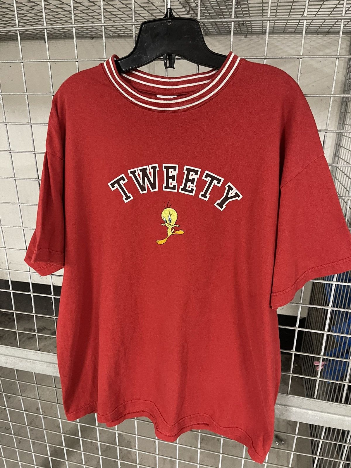 Movie Vintage 1999 Six Flags Warner Bros Tweety Rare T Shirt | Grailed Movie Vintage 1999 Six Flags Warner Bros Tweety Rare T Shirt | Grailed