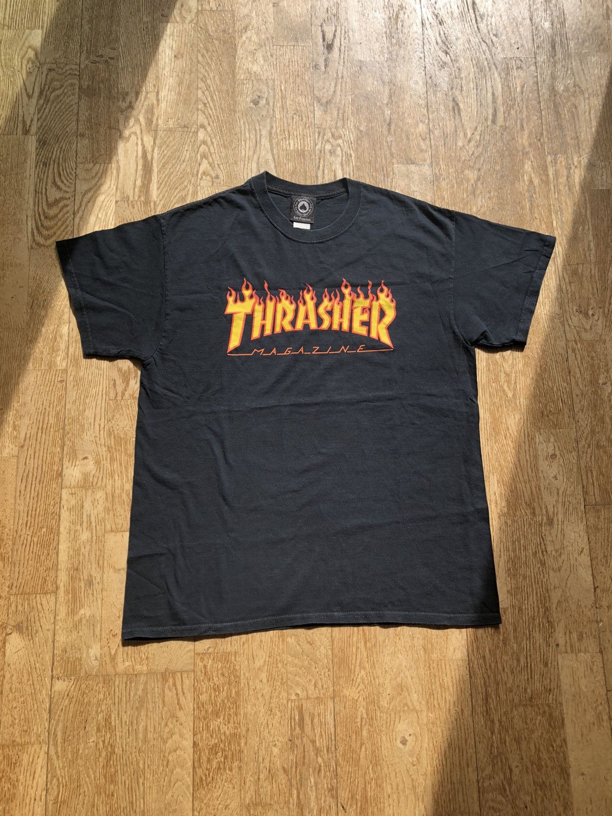 Streetwear × Thrasher THRASHER MAGAZINE SAN FRANCISCO CLASSIC LOGO TEE ...