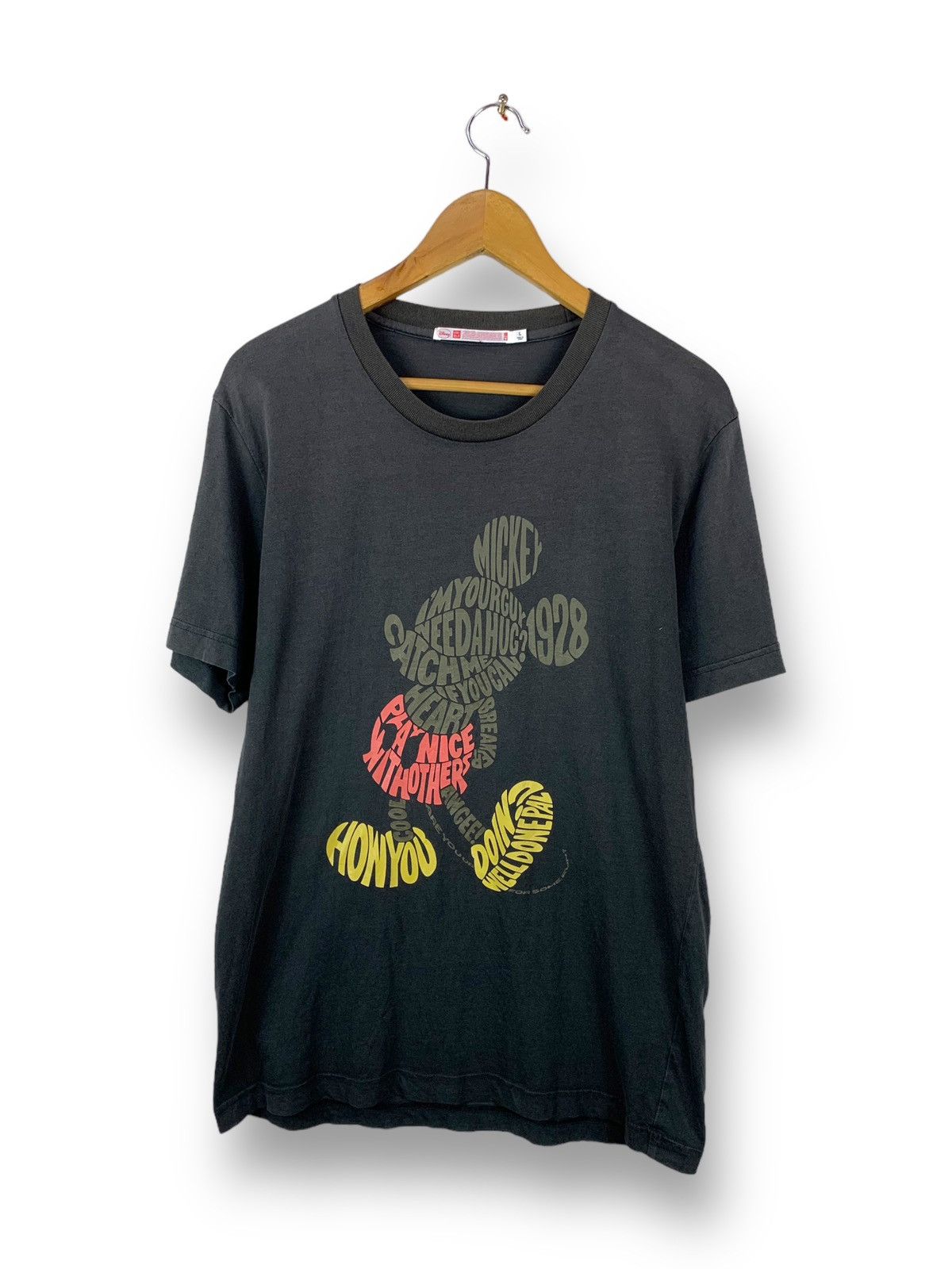 Disney × Mickey Mouse × Uniqlo Steals! Uniqlo Disney Mickey Mouse ...