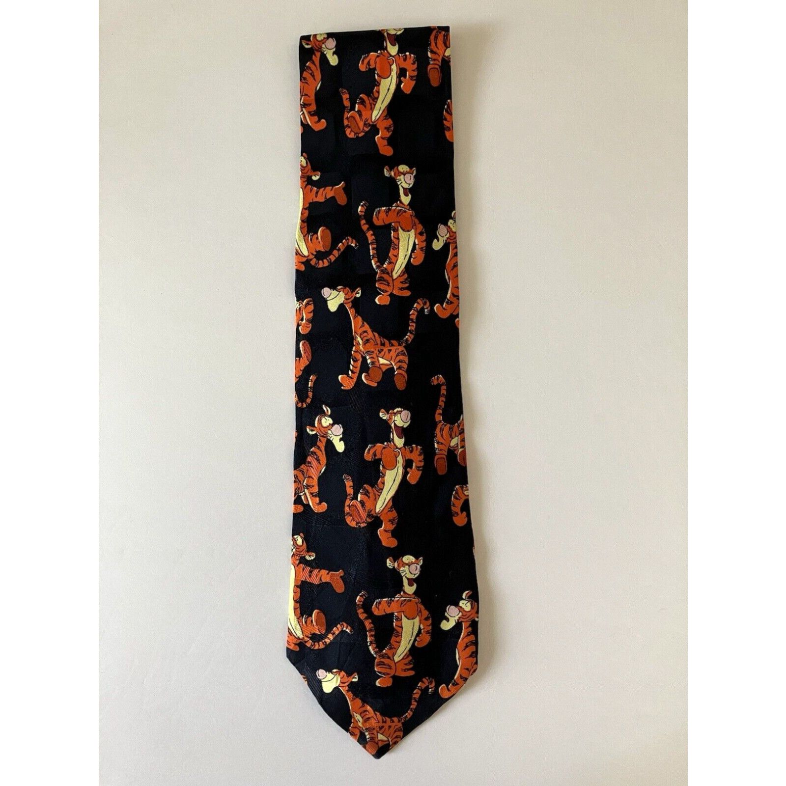 Disney Winnie The Pooh Tigger Repeat Pattern Satin Silk Necktie For Men ...