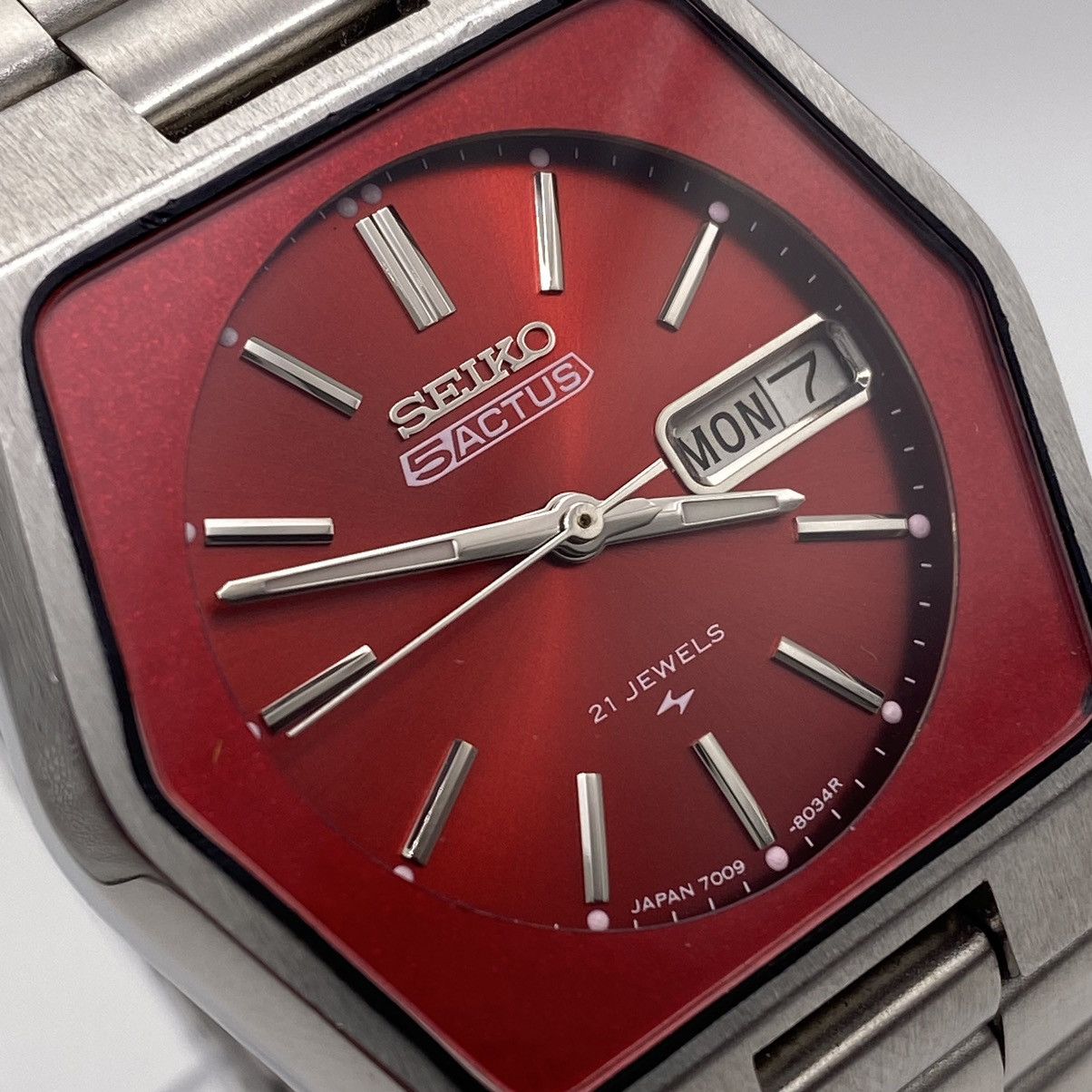 Seiko × Vintage Seiko 5 Automatic 6309 Red Dial Men’s Wristwatch | Grailed