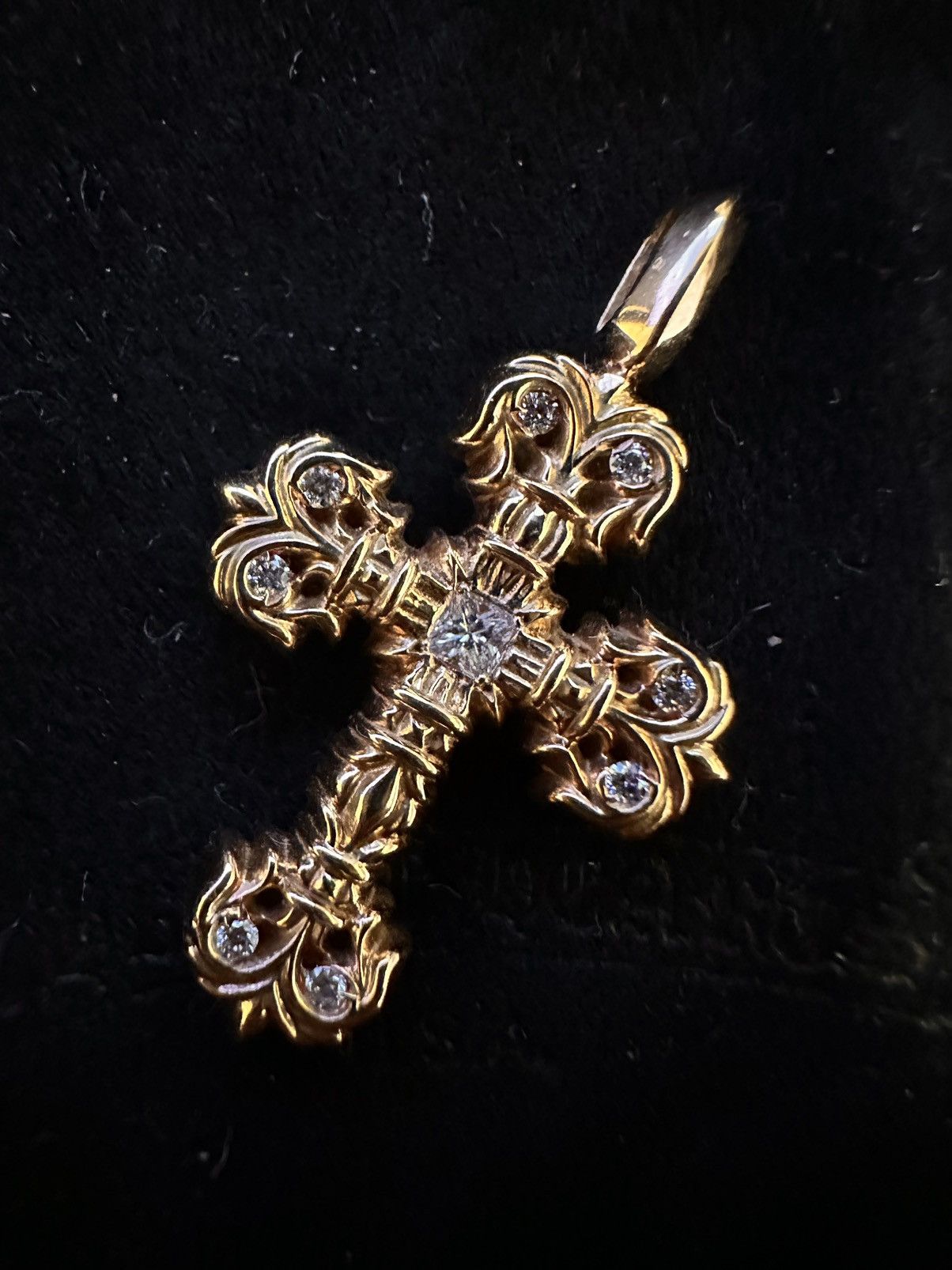 Chrome Hearts Chrome Hearts 22K Gold 9 Diamonds Filigree Cross Pendant ...