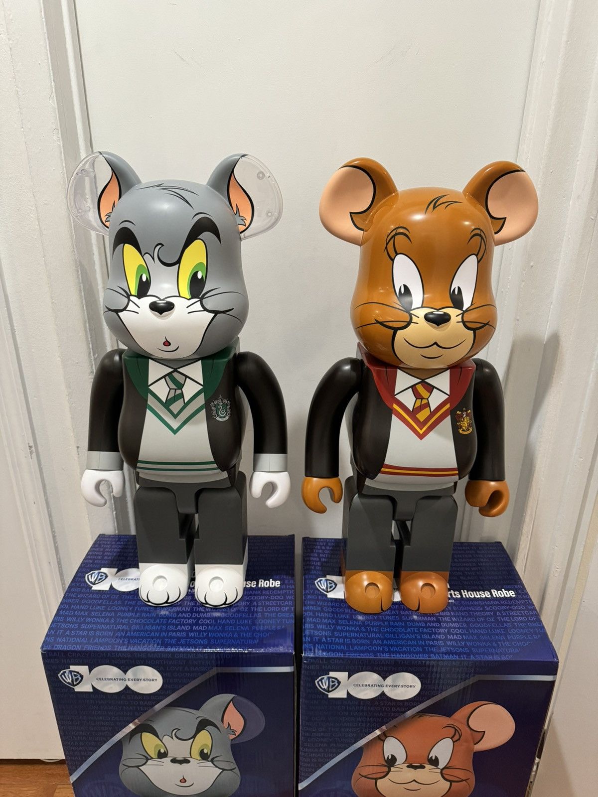 Medicom Bearbrick × Warner Bros 1000% SET BEARBRICK x TOM AND JERRY x ...