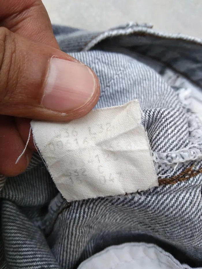 Levi's × Streetwear × Vintage 80s Vintage Levis 501 Made In USA Distressed Jeans 34x32 | Grailed