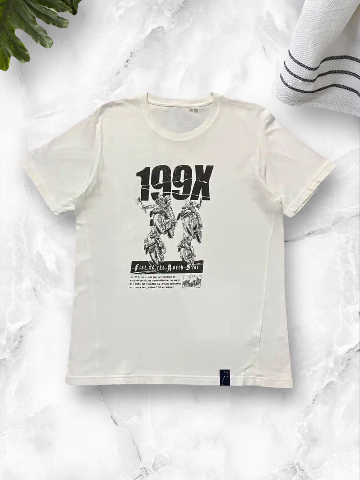 Comics × Uniqlo Japan Uniqlo Buronson & Tetsuo Hara In 199X War Movie ...