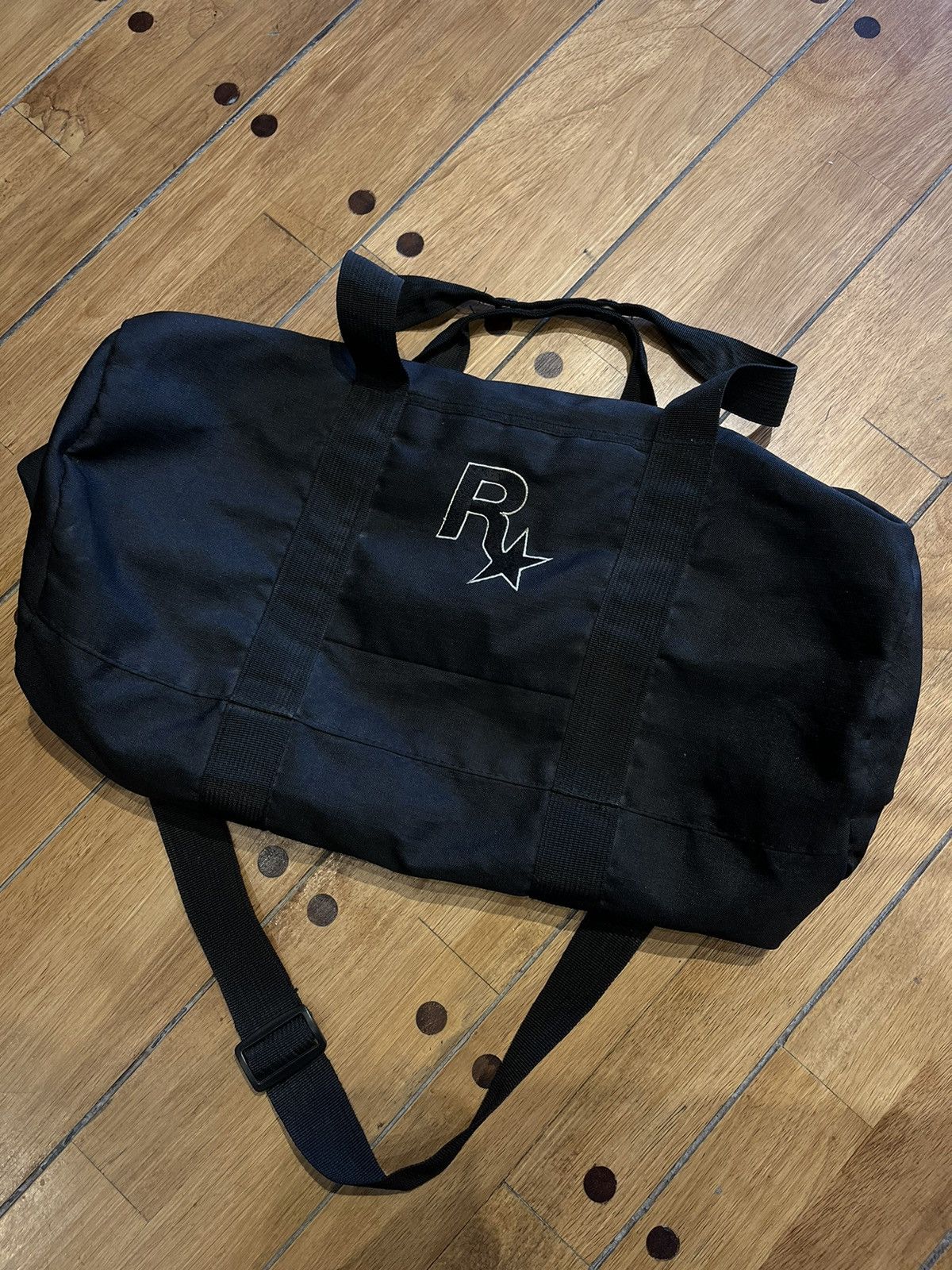 Rockstar Games Rockstar Games Grand Theft Auto IV Handled Duffel Bag ...