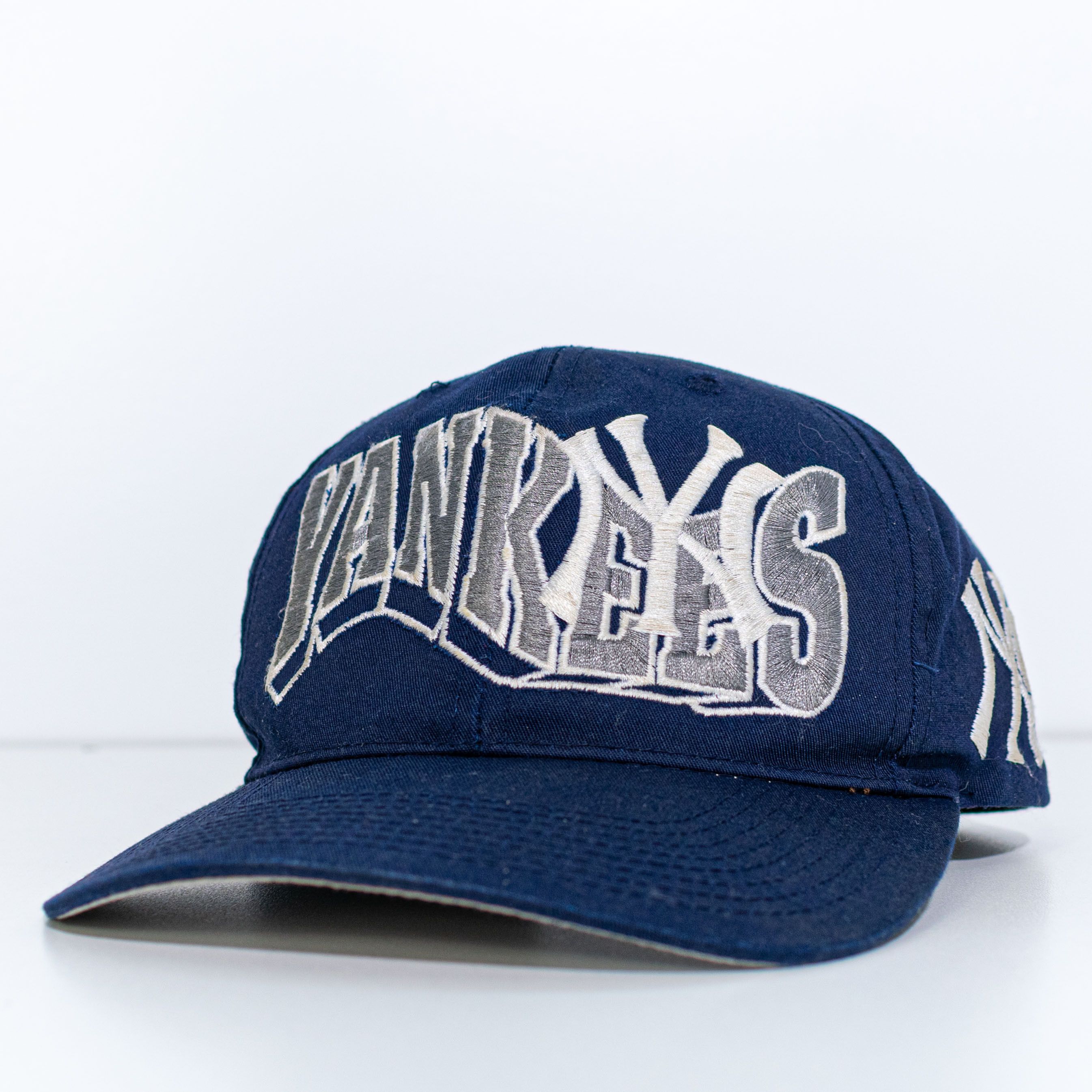 Vintage New York Yankees Shadow SnapBack Hat Gross Cap MLB VTG 90s ...