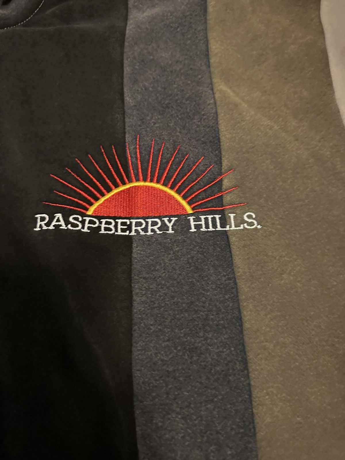 Japanese Brand GVgallery Raspberry Hills Bonsai Zip up | Grailed