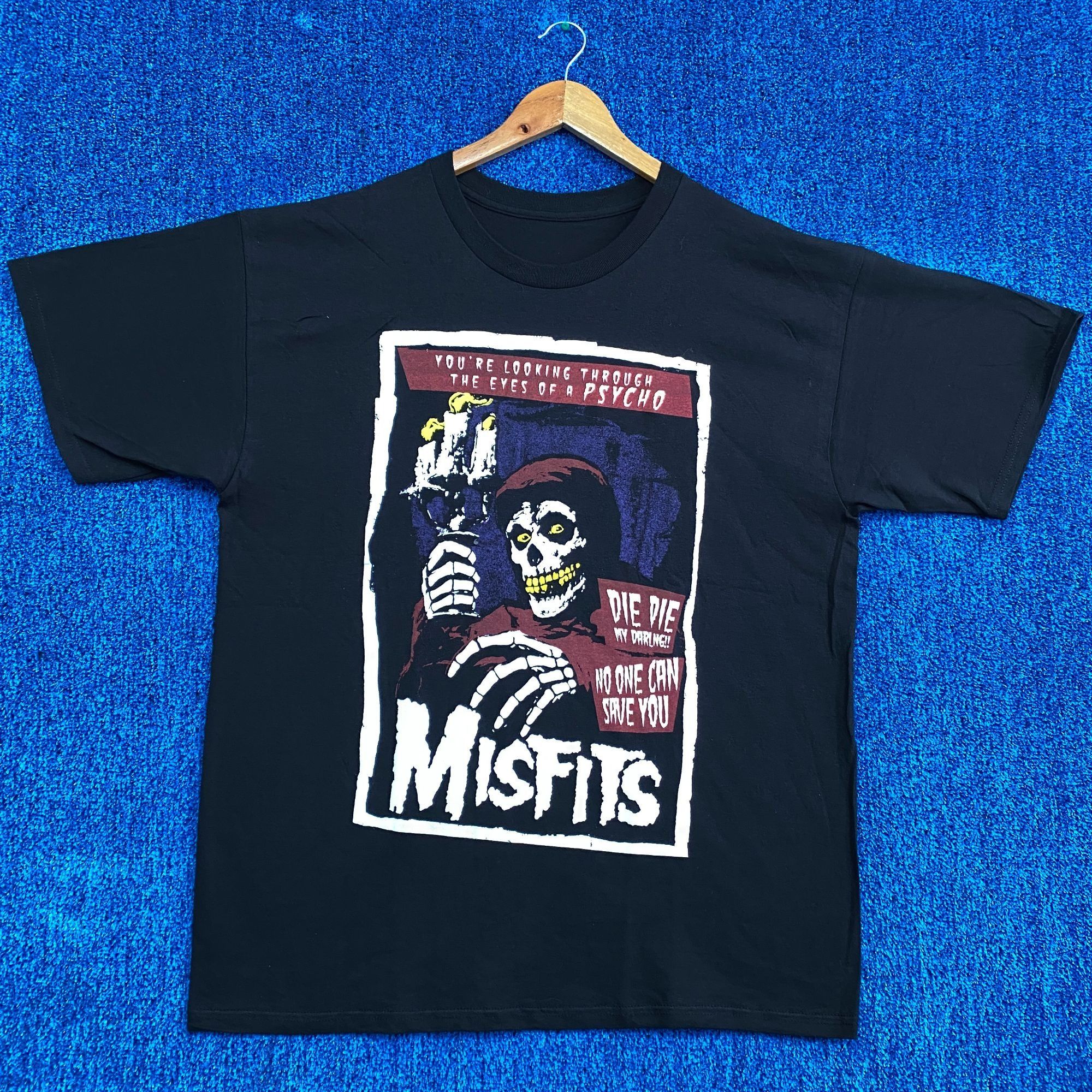 Misfits × Streetwear × Tour Tee Misfits Die Die My Darling Crimson ...