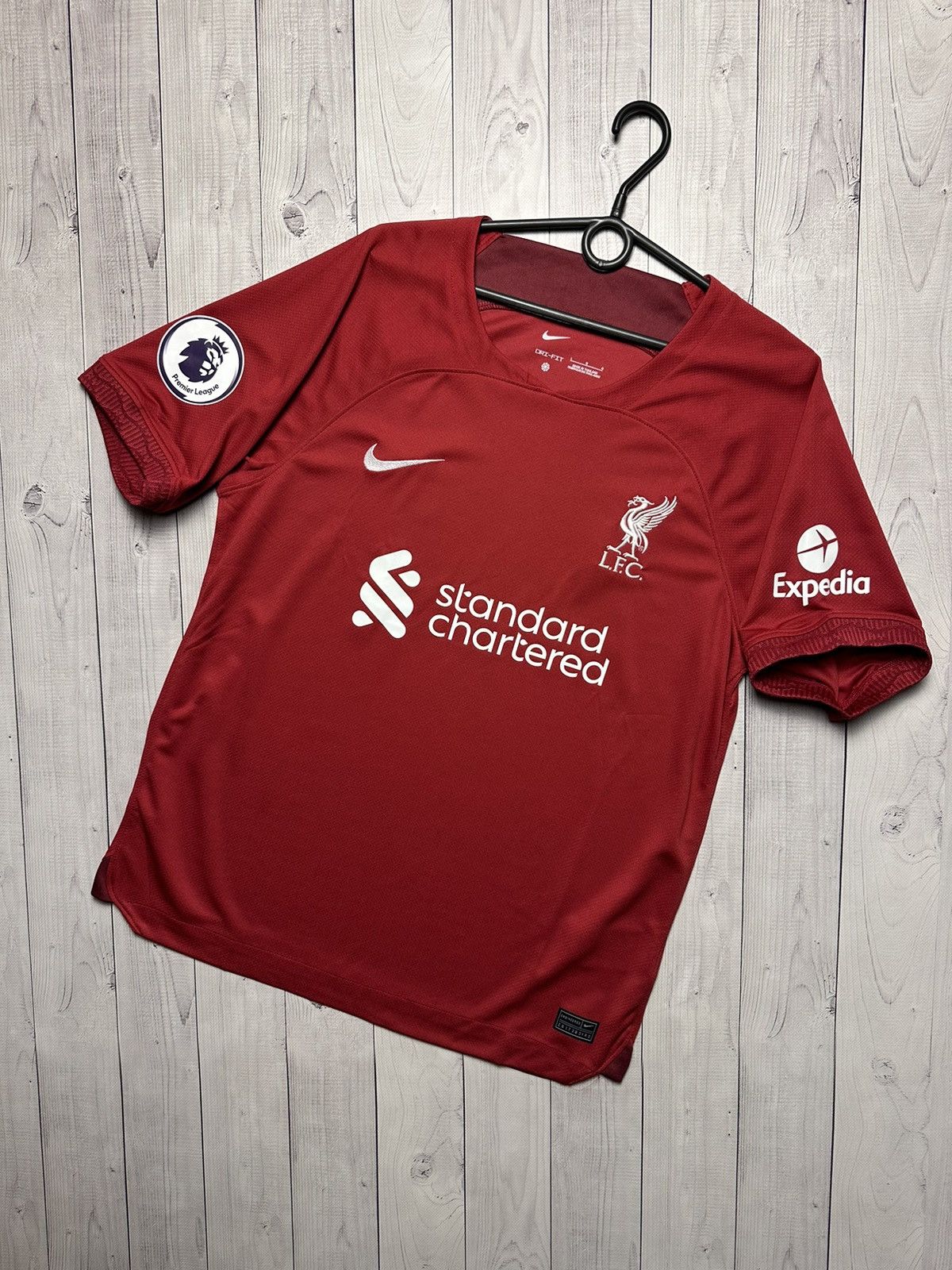 Liverpool × Soccer Jersey × Streetwear Liverpool Nike red soccer jersey ...