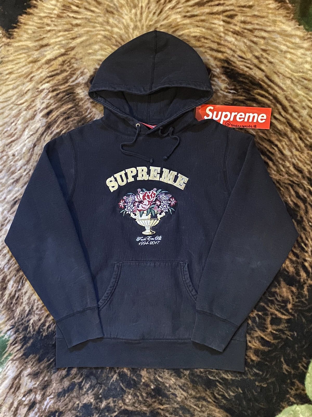Supreme FW17 Supreme “Centerpiece” Hoodie | Grailed