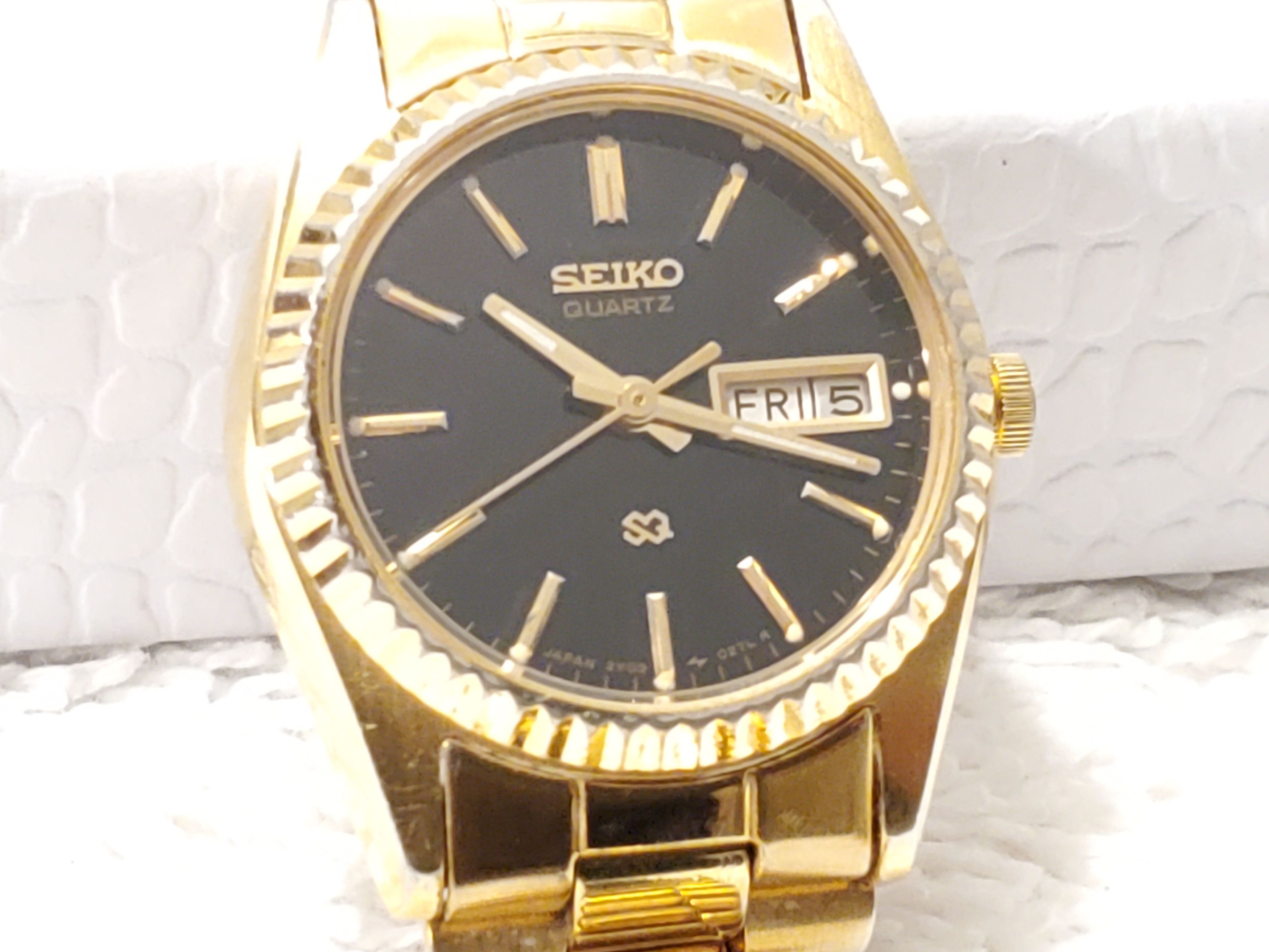 Seiko Vintage Seiko SQ Day Date Women's Watch Stainless Steel | Grailed