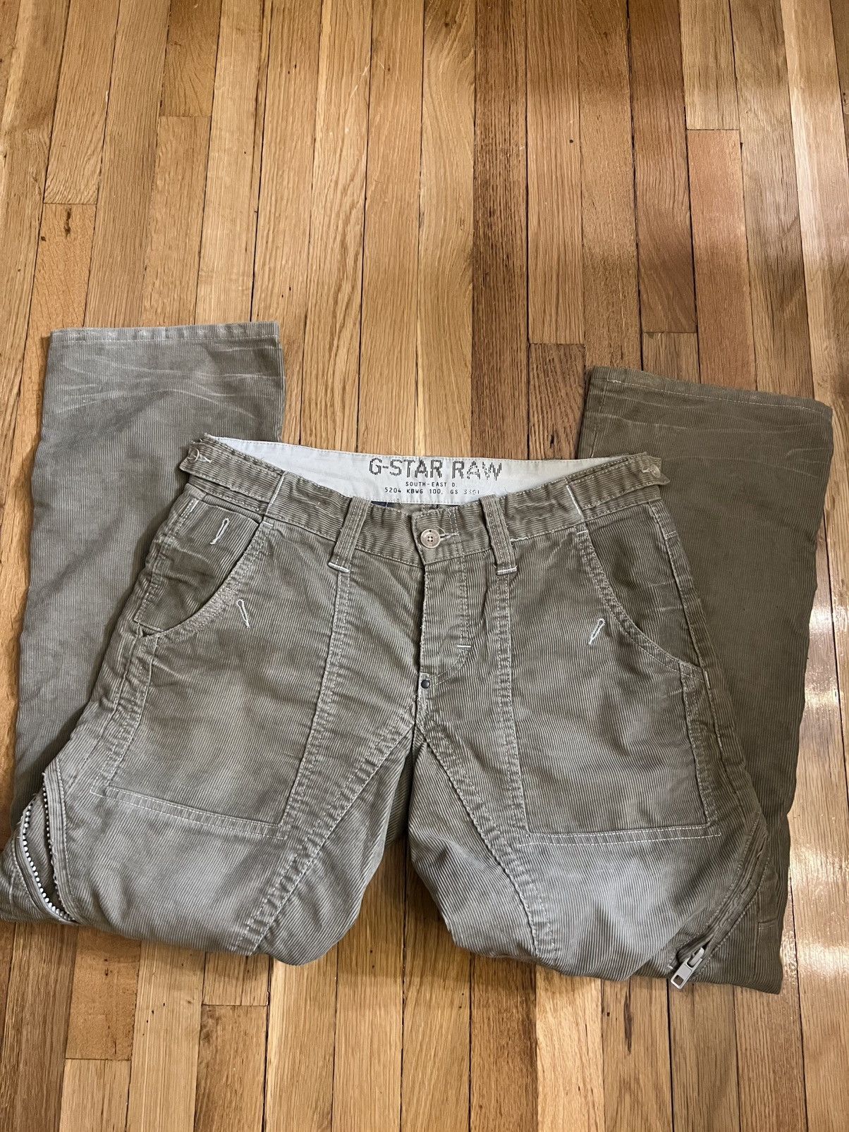 G star corduroy pants store