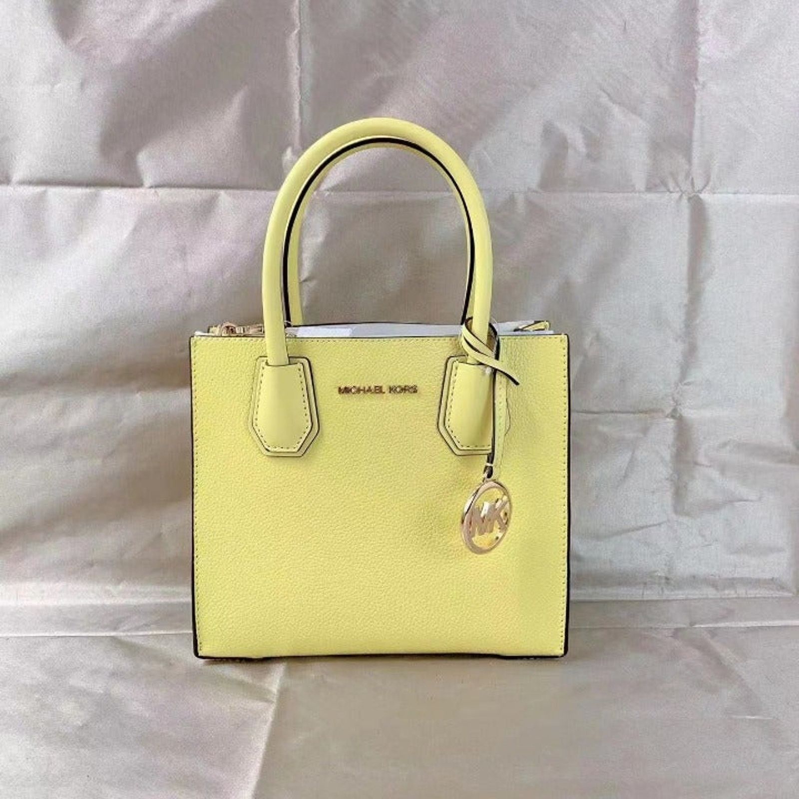 Michael Kors MICHAEL KORS 35S1GM9M2L MERCER MD PEBBLED XBODY BAG ...