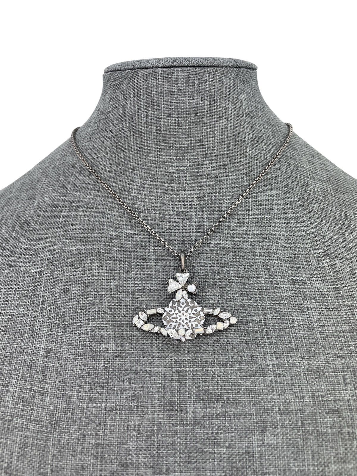 Vivienne Westwood Crystal Snowflake Orb Necklace | Grailed