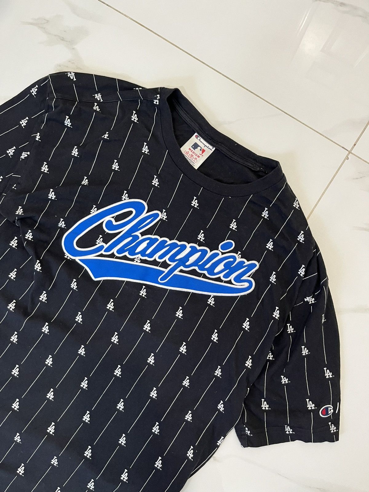 Champion × Streetwear × Vintage Champion la rare black Los Angeles ...