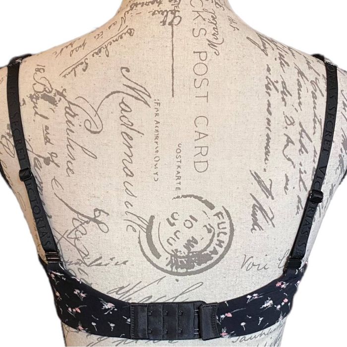 Victoria's Secret Victoria’s Secret EUC 2 32DD Body By Victoria Bras ...