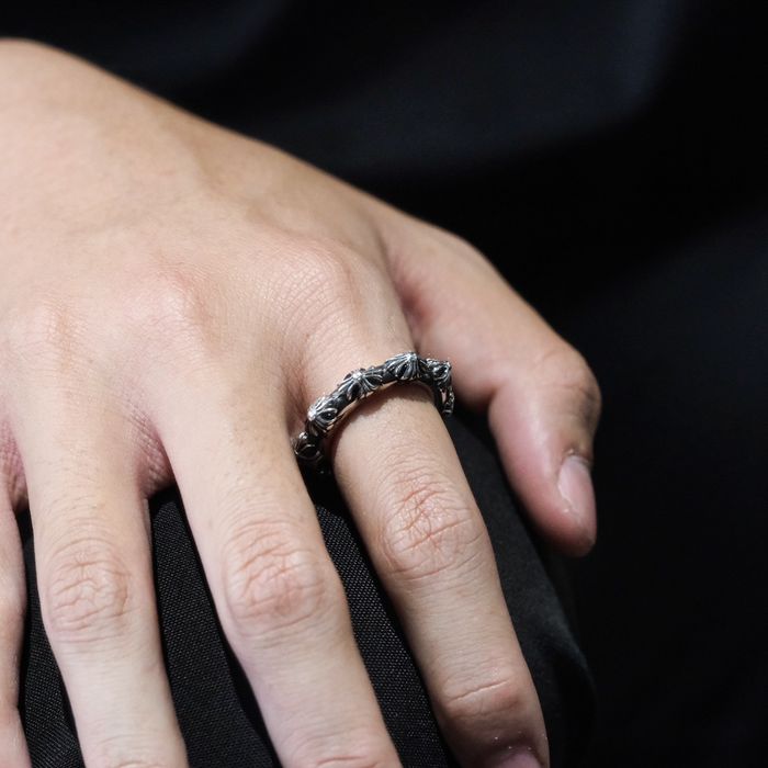 Chrome Hearts CHROME HEARTS CROSS BAND RING | Grailed