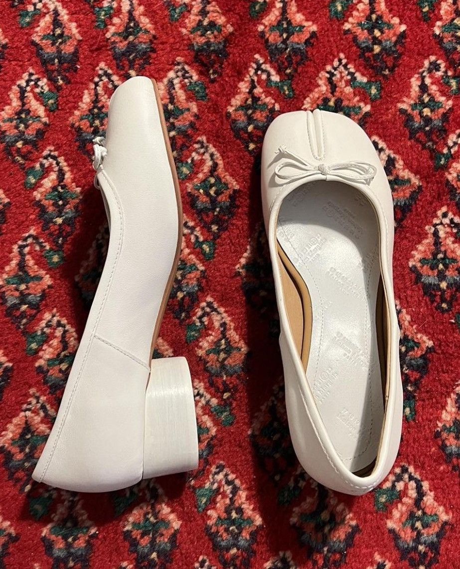 Maison Margiela White tabi ballerina heels | Grailed