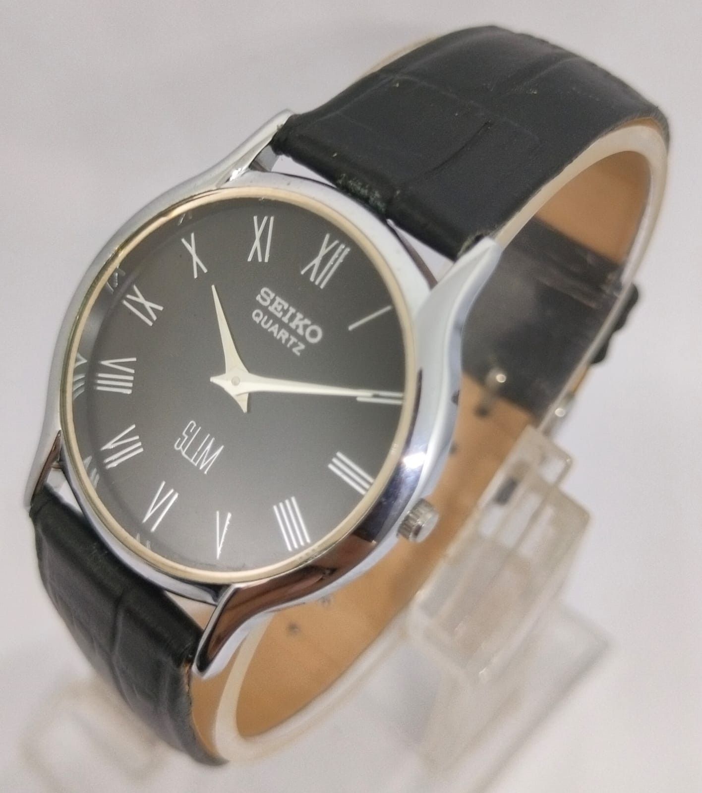 Seiko SEIKO SLIM QUARTZ CIRCULAR ROMAN NUMBER JAPANESE WRIST WATCH ...
