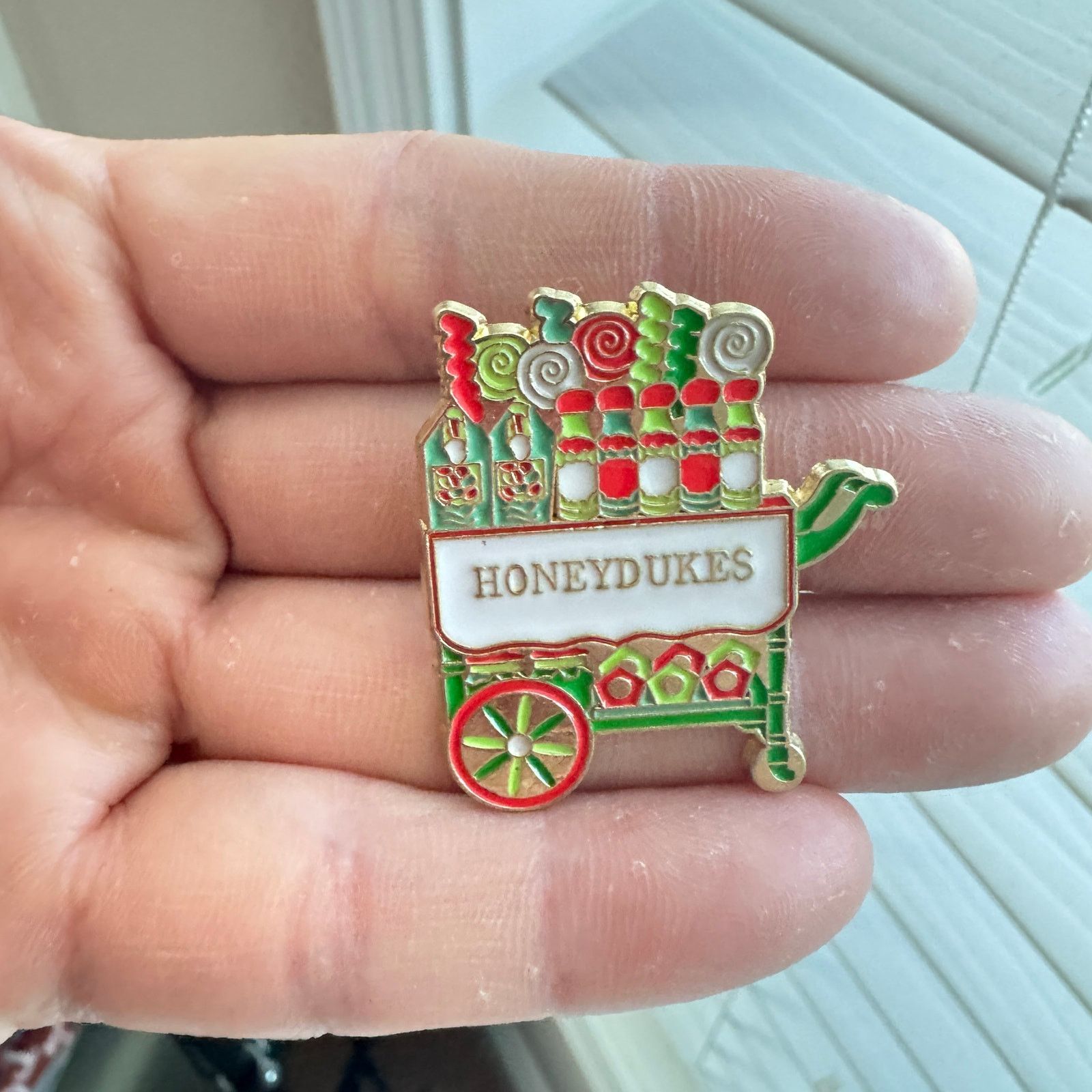 Pins Harry Potter HoneyDukes Candy Trolley Cart Enamel Pins 159-3 | Grailed